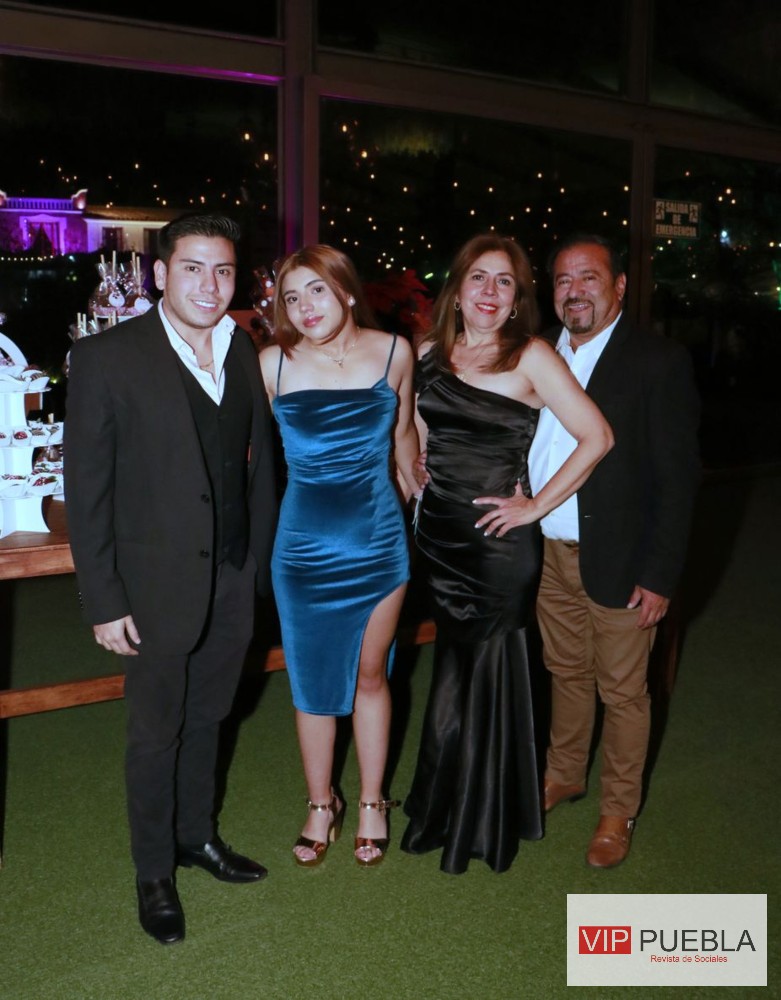 Quince Años de Ivana Alexa Carranza Trejo. - VIP PUEBLA