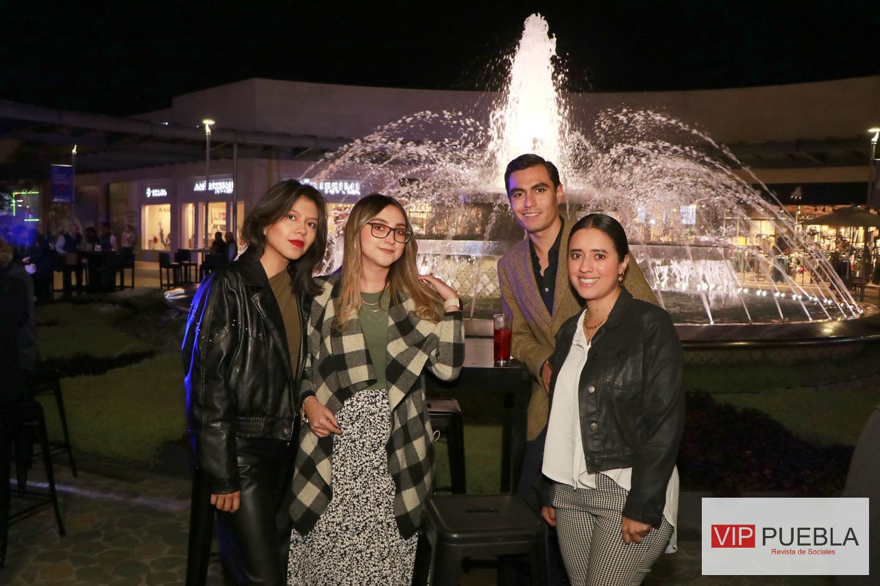 Presentación de Mezcalorama Plaza Solesta. - VIP PUEBLA